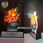 PLAKAT AKRILIK SEHARI JADI | OWL MOTEKAR BANDUNG